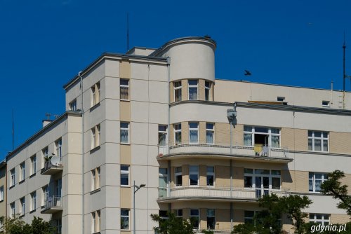 Przykład gdyńskiego modernizmu: kamienica Stanisława Pręczkowskiego na skwerze Kościuszki (fot. Dawid Linkowski)